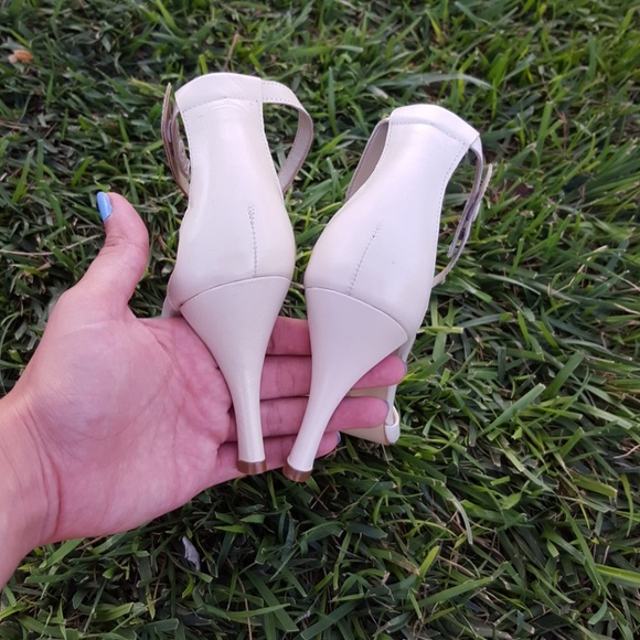 BCBGirls | Shoes | Beautiful Leather Bcbg Heels | Poshmark